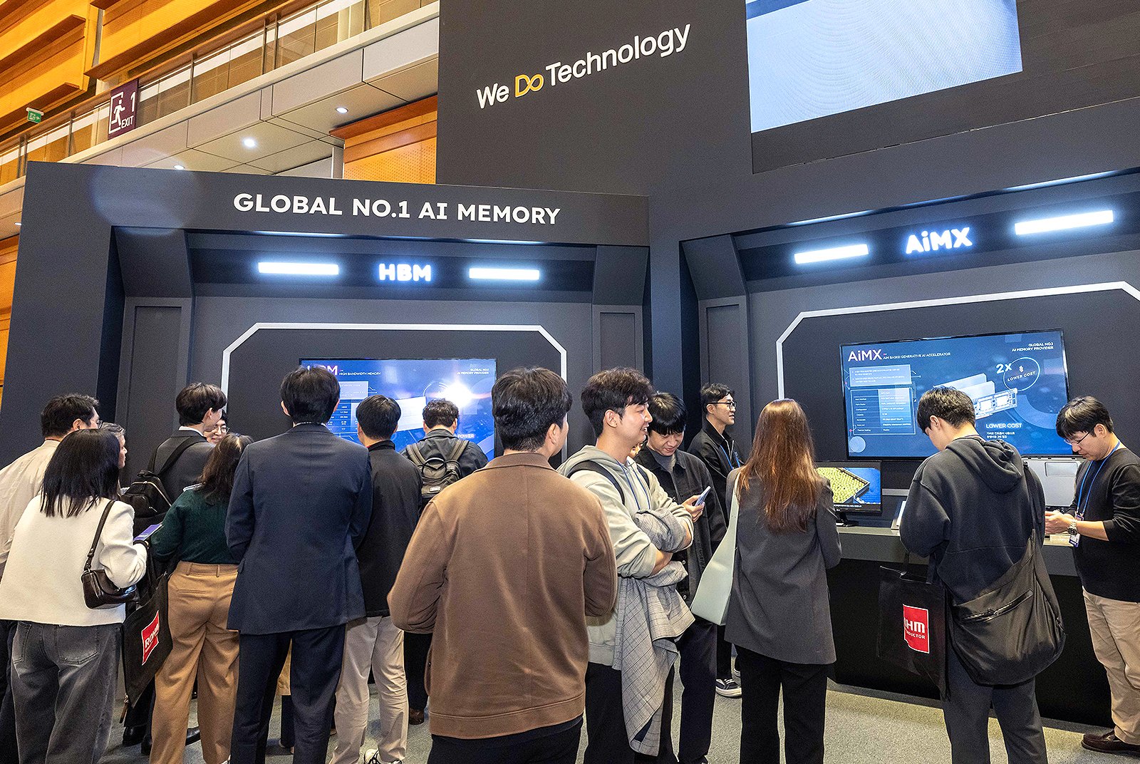 [SEDEX 2023] 글로벌 No.1 AI 메모리 기업으로 거듭난 SK하이닉스, 40년 역사와 반도체 미래를 보여주다 – SK hynix Newsroom