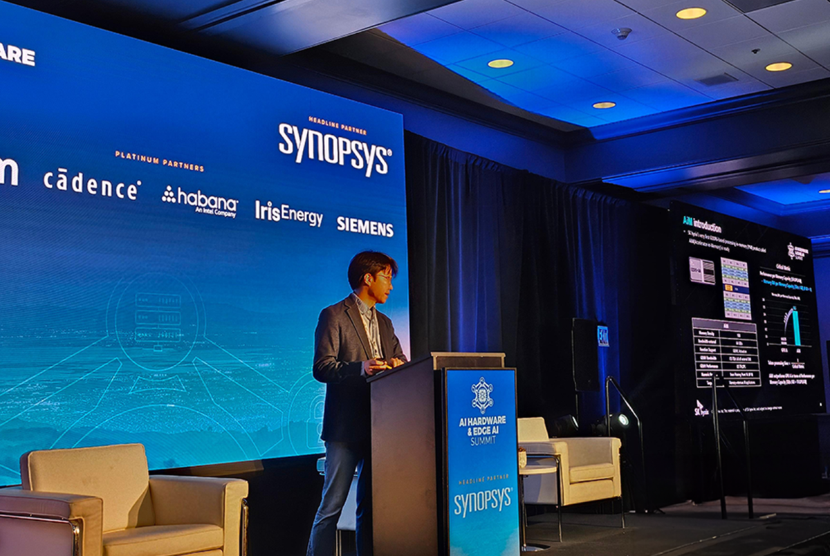 SK하이닉스, 생성형 AI에 특화된 GDDR6-AiM 기반 가속기 카드 ‘AiMX’ 시제품 최초 공개 – SK hynix Newsroom